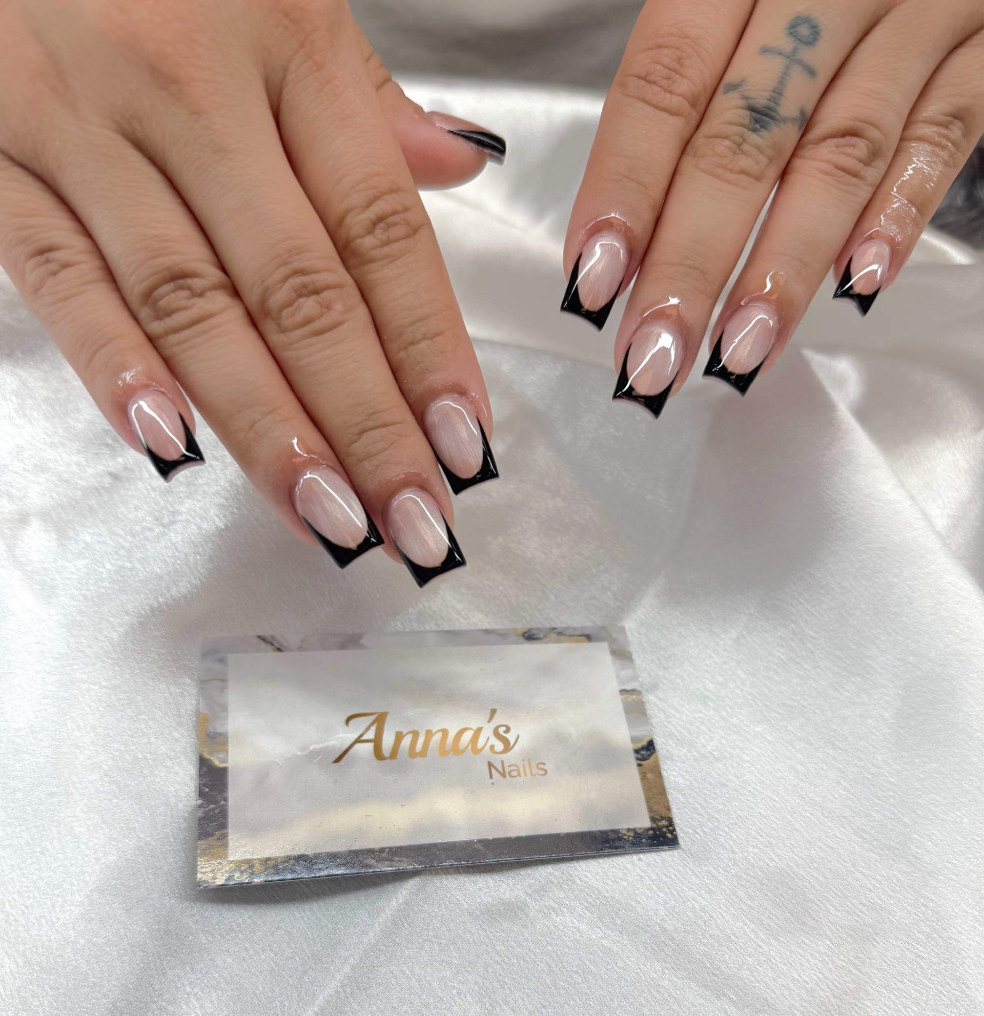 Anna’s Nails