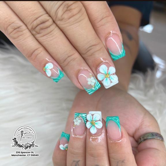 T Spa & Nails