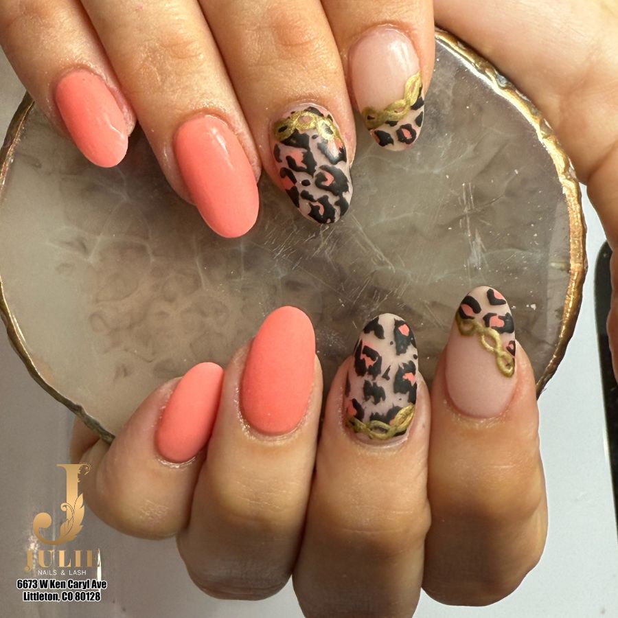 Julie Nails & Lash