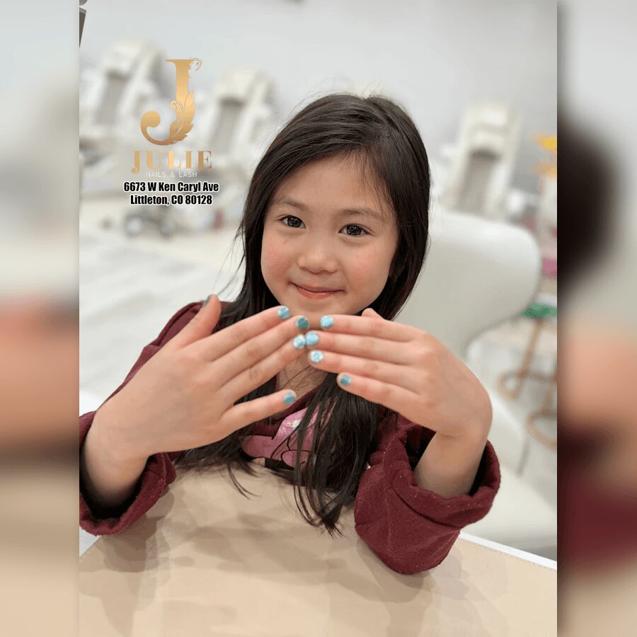 Julie Nails & Lash Littleton