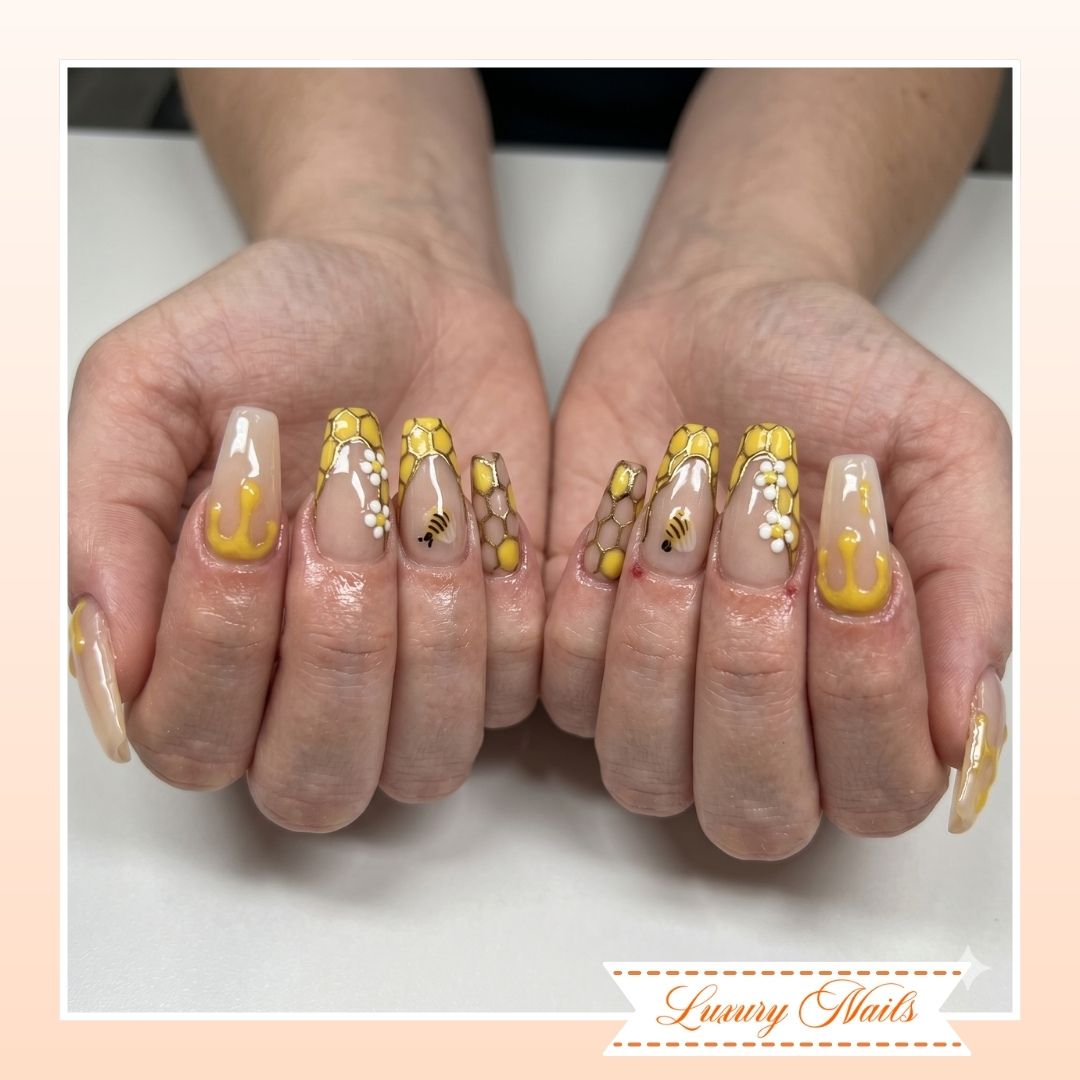 Luxury Nails Martinsville Vanull
