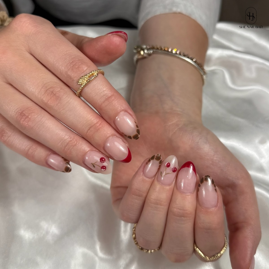 SHE NAIL BAR on Yonge St, Barrie