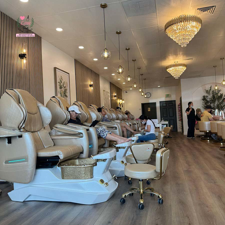 Nail Salon Highlands Ranch