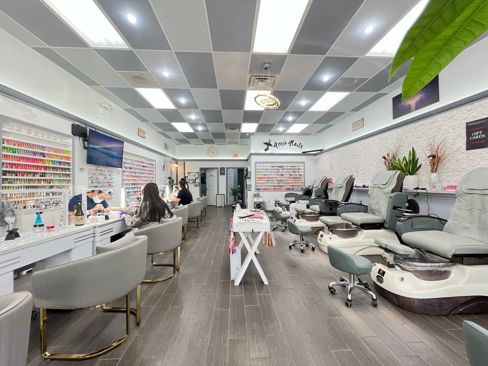 Nail Salon in Chicago, IL 60634 | Fresh Nails on Harlem | Manicures ...