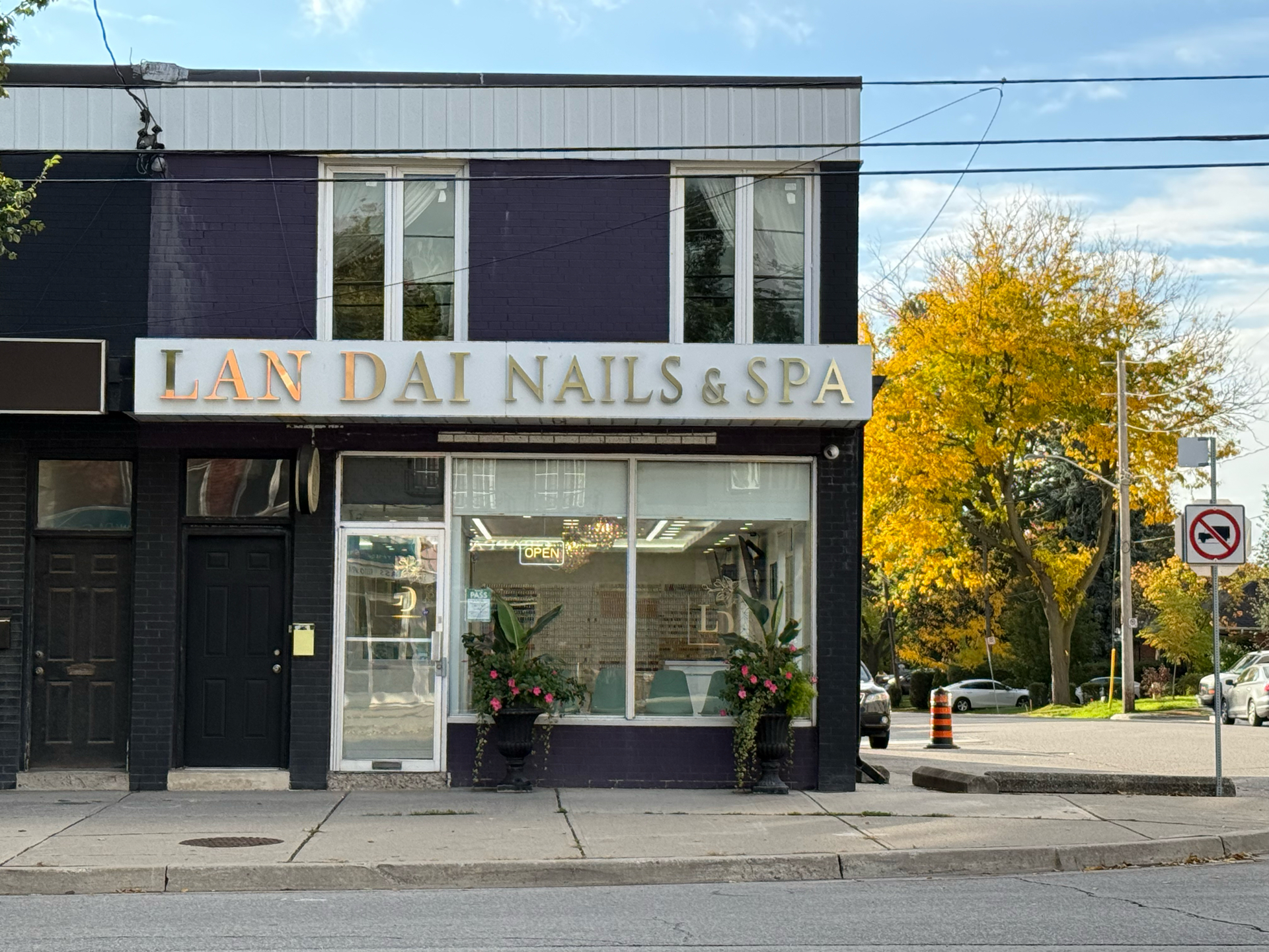 Lan Dai Nails & Spa | Trusted Nail Salon in Ontario M8Y 1K8
